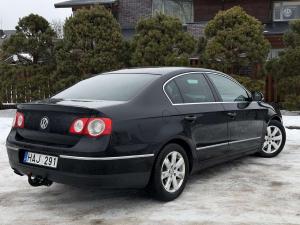 Melns Volkswagen Passat 2006 Alīta, ar dzinēja tilpumu 1.97 L un nobraukumu 276 tūkst. km par 2350 €, foto 7 vietnē AUTOMOTO.COM.LV