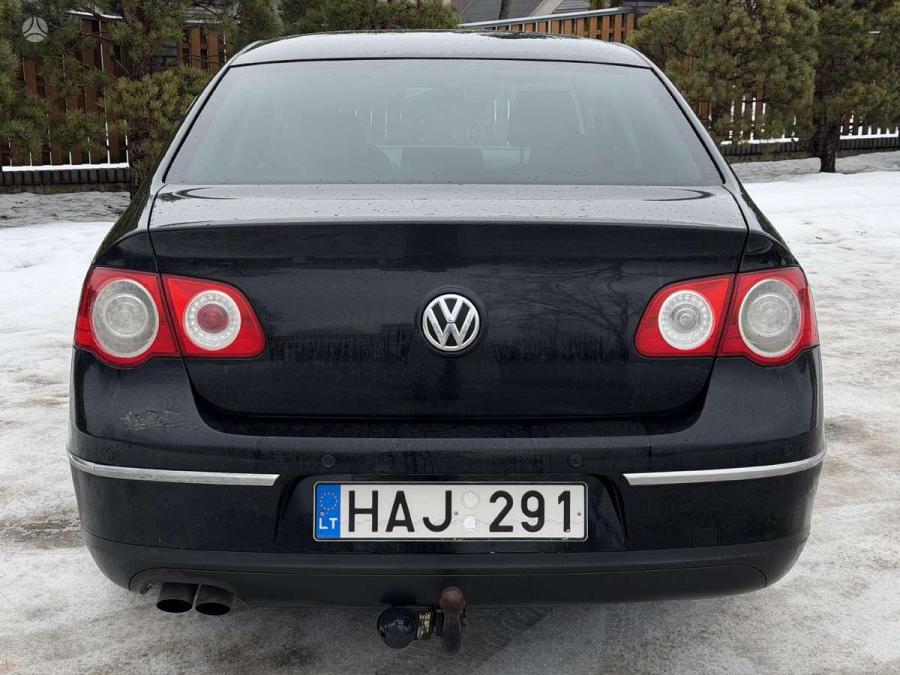 Melns Volkswagen Passat 2006 Alīta, ar dzinēja tilpumu 1.97 L un nobraukumu 276 tūkst. km par 2350 €, foto 9 vietnē AUTOMOTO.COM.LV