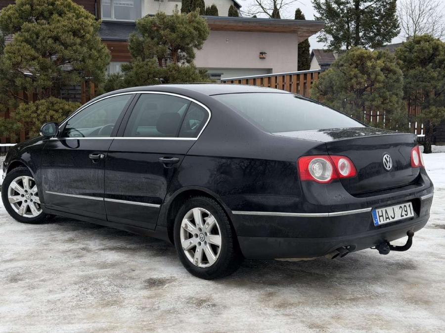 Melns Volkswagen Passat 2006 Alīta, ar dzinēja tilpumu 1.97 L un nobraukumu 276 tūkst. km par 2350 €, foto 10 vietnē AUTOMOTO.COM.LV