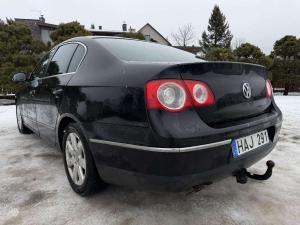 Melns Volkswagen Passat 2006 Alīta, ar dzinēja tilpumu 1.97 L un nobraukumu 276 tūkst. km par 2350 €, foto 12 vietnē AUTOMOTO.COM.LV