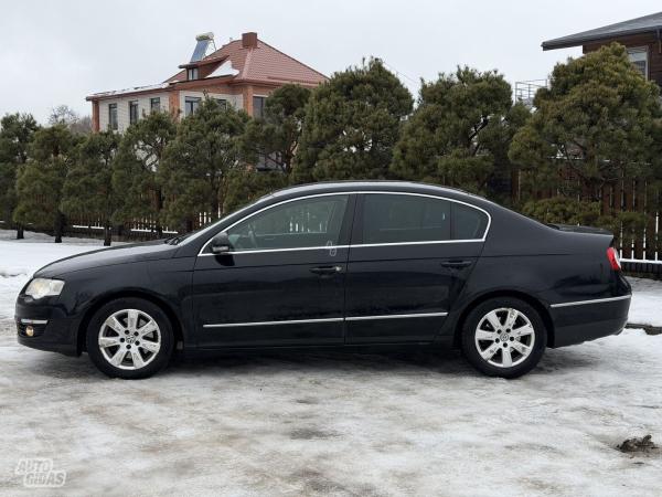 Melns Volkswagen Passat 2006 Alīta, ar dzinēja tilpumu 2.00 L un nobraukumu 276 tūkst. km par 2350 €, foto 3 vietnē AUTOMOTO.COM.LV