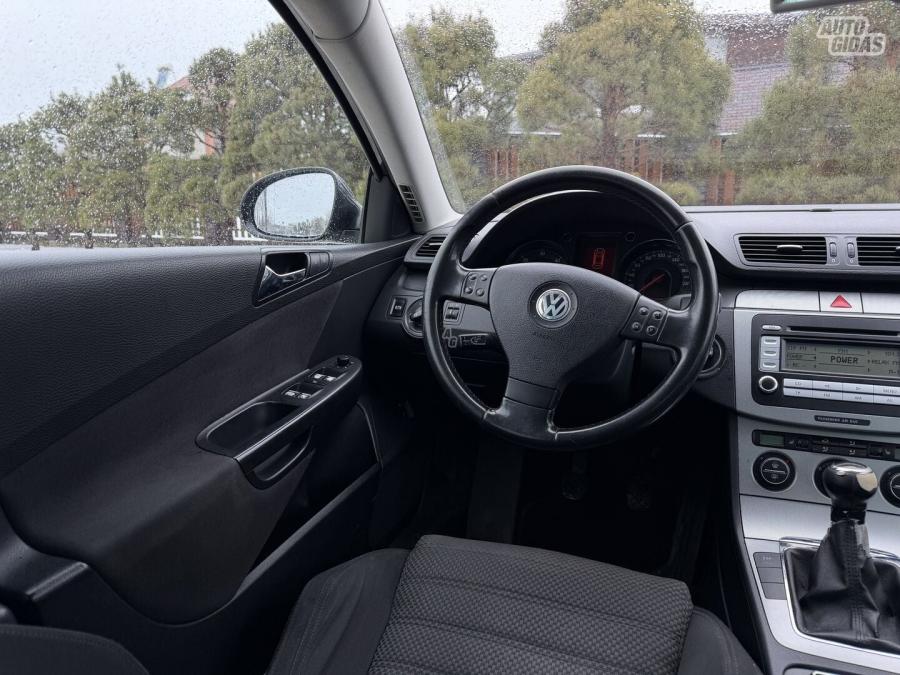 Melns Volkswagen Passat 2006 Alīta, ar dzinēja tilpumu 2.00 L un nobraukumu 276 tūkst. km par 2350 €, foto 27 vietnē AUTOMOTO.COM.LV