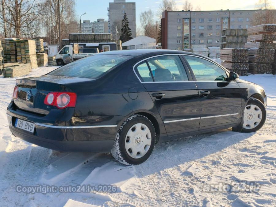 Black Volkswagen Passat 2006 in Tallinn, with an engine capacity of 1.90 L and mileage of 322 thousand km for 2999 €, photo 6 on AUTOMOTO.COM.LV