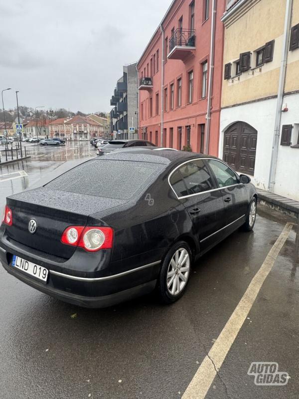 Melns Volkswagen Passat 2006 Kauņa, ar dzinēja tilpumu 2.00 L un nobraukumu 263 tūkst. km par 1750 €, foto 4 vietnē AUTOMOTO.COM.LV