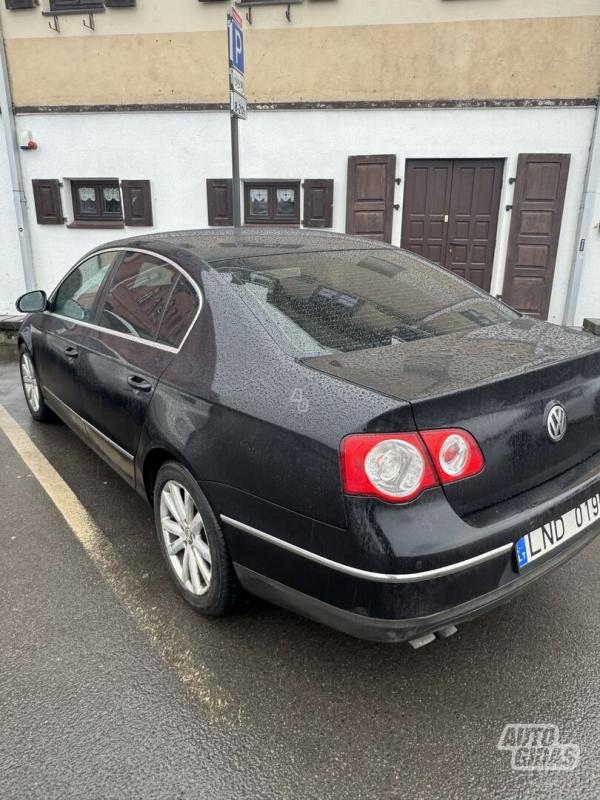 Melns Volkswagen Passat 2006 Kauņa, ar dzinēja tilpumu 2.00 L un nobraukumu 263 tūkst. km par 1750 €, foto 5 vietnē AUTOMOTO.COM.LV
