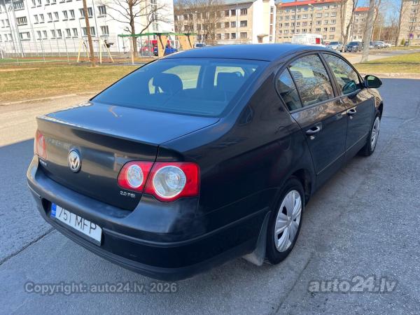 Black Volkswagen Passat 2006 in Narva, with an engine capacity of 2.00 L and mileage of 124 thousand km for 1499 €, photo 6 on AUTOMOTO.COM.LV