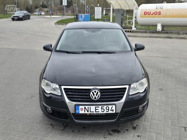 Melns Volkswagen Passat 2006 Šauļi, ar dzinēja tilpumu 1.90 L un nobraukumu 373 tūkst. km par 1000 €, foto 2 vietnē AUTOMOTO.COM.LV