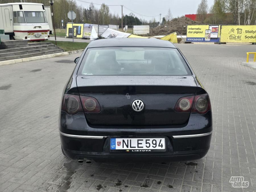 Melns Volkswagen Passat 2006 Šauļi, ar dzinēja tilpumu 1.90 L un nobraukumu 373 tūkst. km par 1000 €, foto 6 vietnē AUTOMOTO.COM.LV