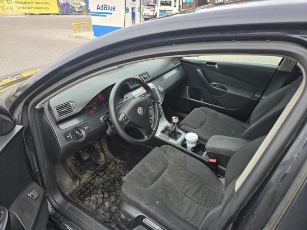 Melns Volkswagen Passat 2006 Šauļi, ar dzinēja tilpumu 1.90 L un nobraukumu 373 tūkst. km par 1000 €, foto 8 vietnē AUTOMOTO.COM.LV