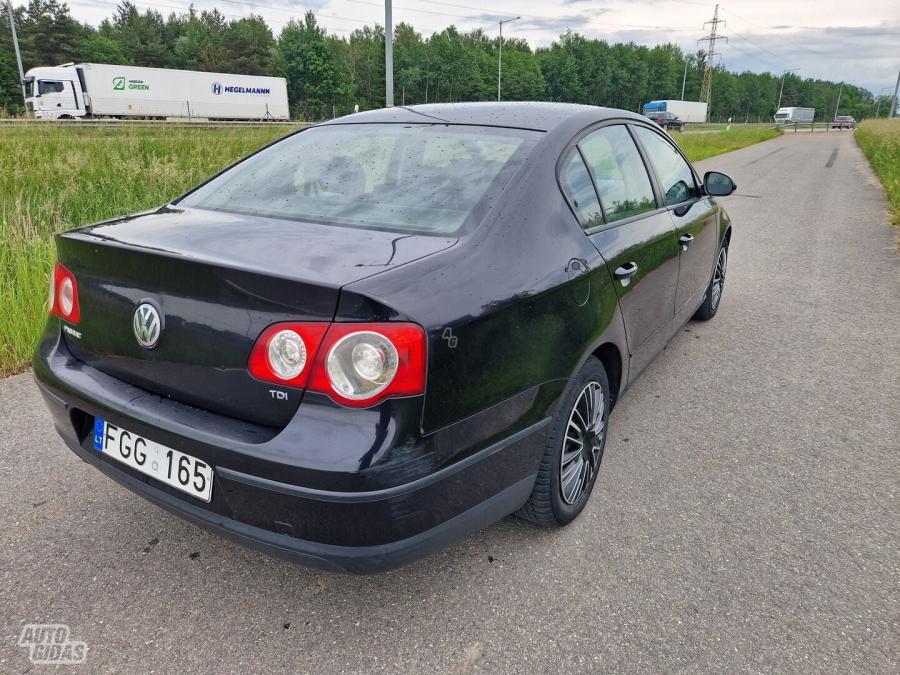 Melns Volkswagen Passat 2006 Kauņa, ar dzinēja tilpumu 1.90 L un nobraukumu 361 tūkst. km par 1350 €, foto 6 vietnē AUTOMOTO.COM.LV