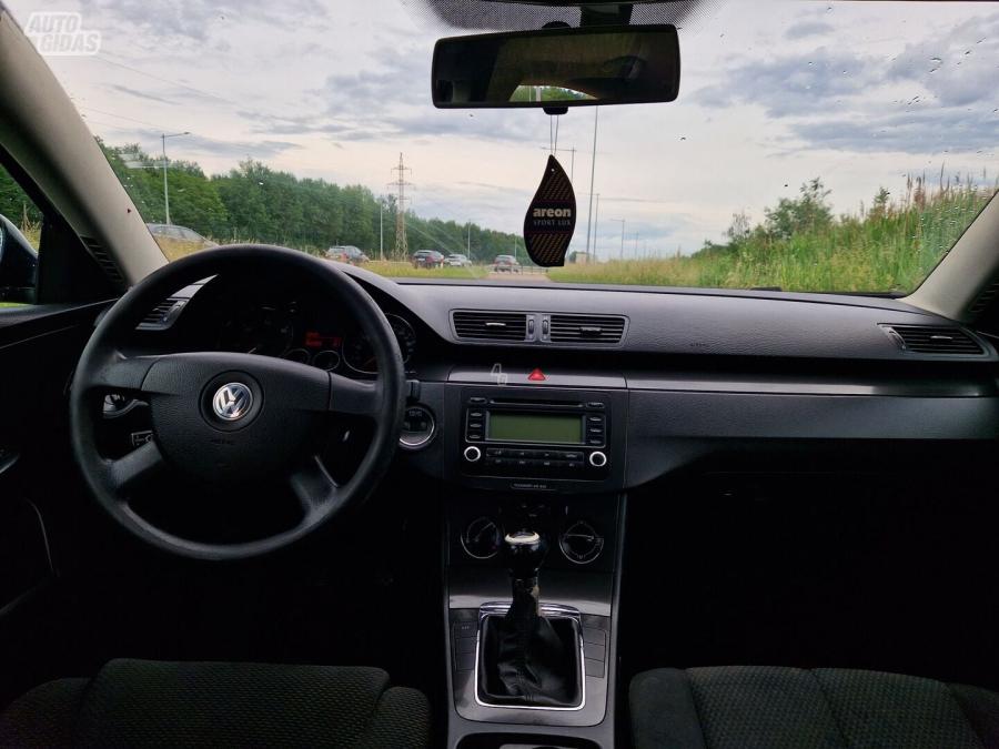 Melns Volkswagen Passat 2006 Kauņa, ar dzinēja tilpumu 1.90 L un nobraukumu 361 tūkst. km par 1350 €, foto 12 vietnē AUTOMOTO.COM.LV