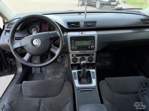 Black Volkswagen Passat 2006 in Vilnius, with an engine capacity of 1.90 L and mileage of 360 thousand km for 1000 €, photo 7 on AUTOMOTO.COM.LV