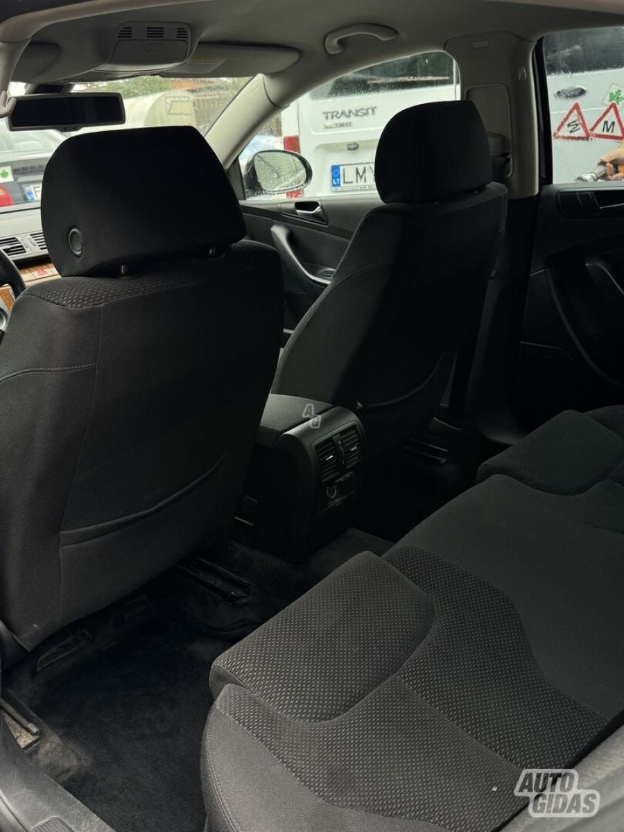 Melns Volkswagen Passat 2006 Viļņa, ar dzinēja tilpumu 2.00 L un nobraukumu 291 tūkst. km par 1550 €, foto 9 vietnē AUTOMOTO.COM.LV