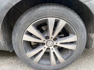 Black Volkswagen Passat 2006 in Vilnius, with an engine capacity of 1.90 L and mileage of 270 thousand km for 1450 €, photo 7 on AUTOMOTO.COM.LV