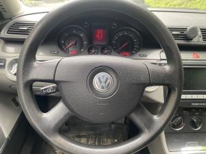 Black Volkswagen Passat 2006 in Vilnius, with an engine capacity of 1.90 L and mileage of 270 thousand km for 1450 €, photo 10 on AUTOMOTO.COM.LV