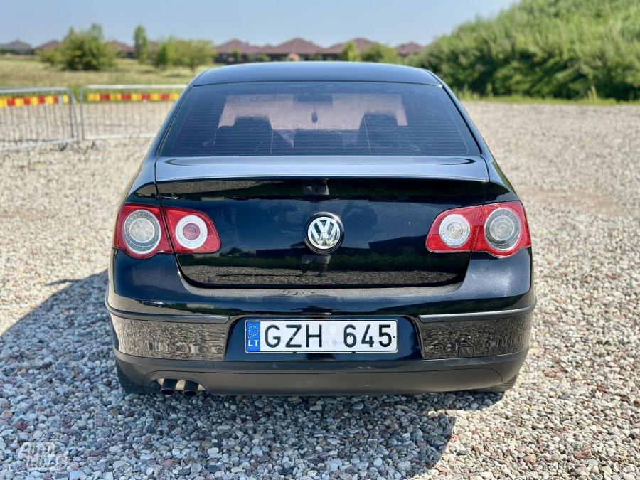 Melns Volkswagen Passat 2006 Klaipėda, ar dzinēja tilpumu 1.90 L un nobraukumu 384 tūkst. km par 1300 €, foto 7 vietnē AUTOMOTO.COM.LV