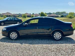Melns Volkswagen Passat 2006 Klaipėda, ar dzinēja tilpumu 1.90 L un nobraukumu 384 tūkst. km par 1300 €, foto 8 vietnē AUTOMOTO.COM.LV