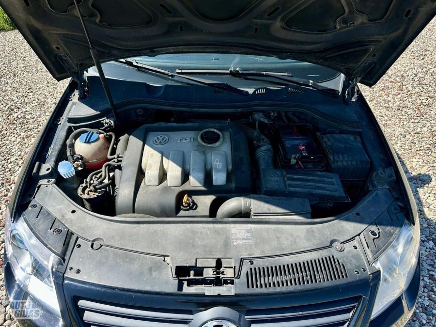 Melns Volkswagen Passat 2006 Klaipėda, ar dzinēja tilpumu 1.90 L un nobraukumu 384 tūkst. km par 1300 €, foto 18 vietnē AUTOMOTO.COM.LV