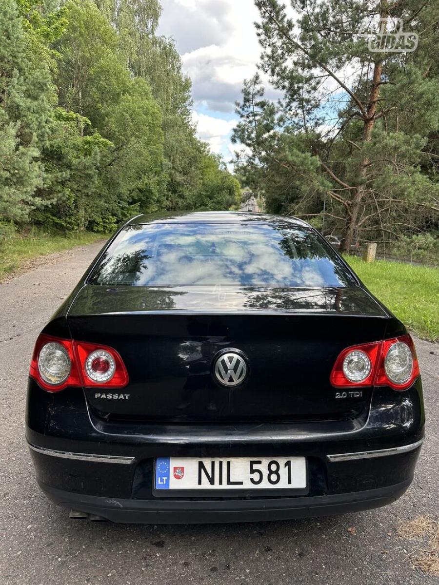 Melns Volkswagen Passat 2006 Viļņa, ar dzinēja tilpumu 2.00 L un nobraukumu 246 tūkst. km par 1850 €, foto 6 vietnē AUTOMOTO.COM.LV