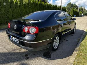 Melns Volkswagen Passat 2006 Viļņa, ar dzinēja tilpumu 1.97 L un nobraukumu 270 tūkst. km par 2500 €, foto 4 vietnē AUTOMOTO.COM.LV