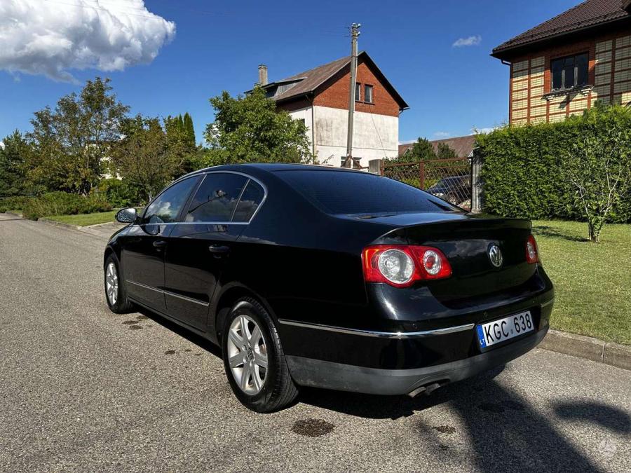 Melns Volkswagen Passat 2006 Viļņa, ar dzinēja tilpumu 1.97 L un nobraukumu 270 tūkst. km par 2500 €, foto 7 vietnē AUTOMOTO.COM.LV