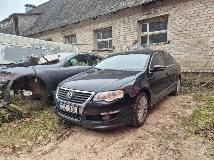 Black Volkswagen Passat 2007 in Kedainiai, with an engine capacity of 1.98 L and mileage of 256 thousand km for 800 €, photo 1 on AUTOMOTO.COM.LV
