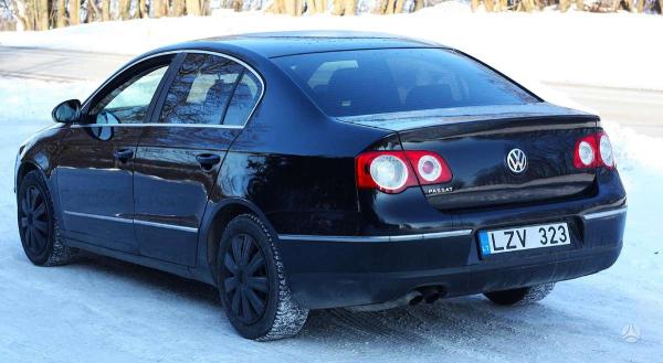 Black Volkswagen Passat 2007 in Kretinga, with an engine capacity of 1.97 L and mileage of 358 thousand km for 2199 €, photo 7 on AUTOMOTO.COM.LV