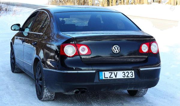 Black Volkswagen Passat 2007 in Kretinga, with an engine capacity of 1.97 L and mileage of 358 thousand km for 2199 €, photo 8 on AUTOMOTO.COM.LV