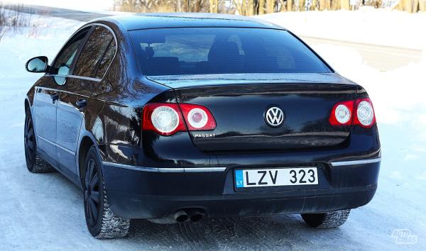 Melns Volkswagen Passat 2007 Petrikaičiai, ar dzinēja tilpumu 2.00 L un nobraukumu 358 tūkst. km par 2199 €, foto 8 vietnē AUTOMOTO.COM.LV