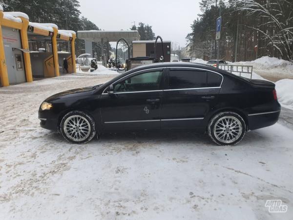 Black Volkswagen Passat 2007 in Visaginas, with an engine capacity of 1.90 L and mileage of 348 thousand km for 1800 €, photo 1 on AUTOMOTO.COM.LV