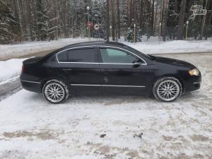 Black Volkswagen Passat 2007 in Visaginas, with an engine capacity of 1.90 L and mileage of 348 thousand km for 1800 €, photo 5 on AUTOMOTO.COM.LV