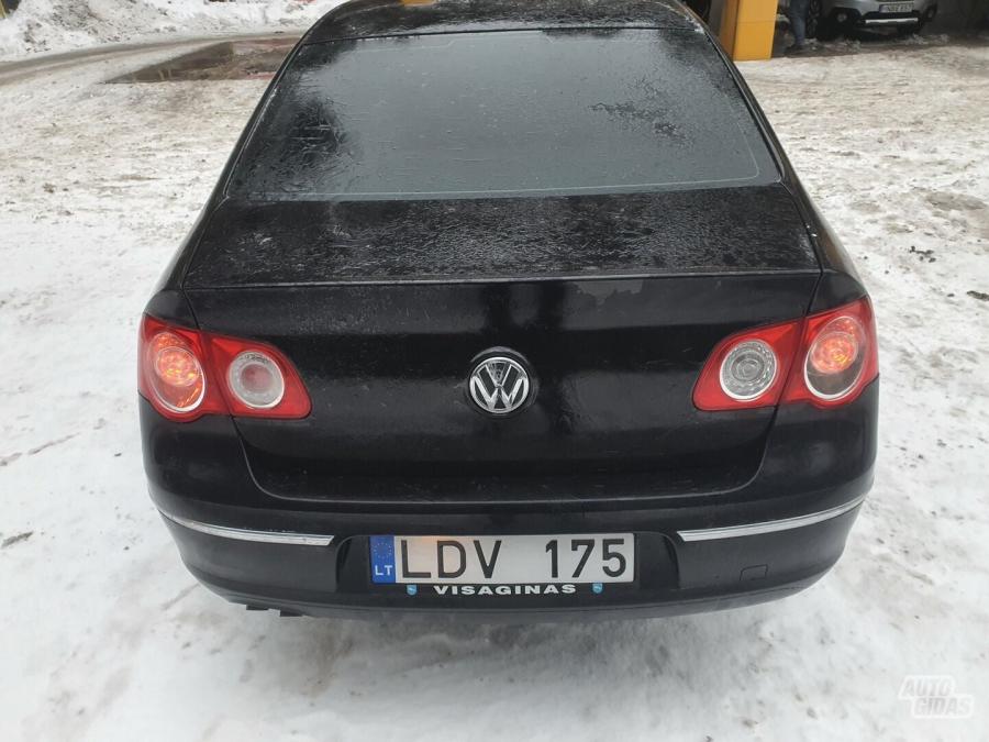 Black Volkswagen Passat 2007 in Visaginas, with an engine capacity of 1.90 L and mileage of 348 thousand km for 1800 €, photo 8 on AUTOMOTO.COM.LV