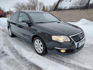 Melns Volkswagen Passat 2007 Vilkaviškis, ar dzinēja tilpumu 2.00 L un nobraukumu 372 tūkst. km par 1350 €, foto  vietnē AUTOMOTO.COM.LV