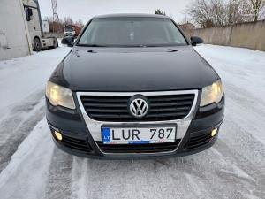 Melns Volkswagen Passat 2007 Vilkaviškis, ar dzinēja tilpumu 2.00 L un nobraukumu 372 tūkst. km par 1350 €, foto 2 vietnē AUTOMOTO.COM.LV