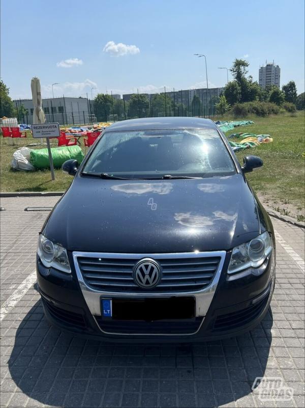 Melns Volkswagen Passat 2007 Viļņa, ar dzinēja tilpumu 2.00 L un nobraukumu 274 tūkst. km par 1000 €, foto 3 vietnē AUTOMOTO.COM.LV