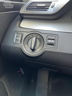 Black Volkswagen Passat 2007 in Vilnius, with an engine capacity of 2.00 L and mileage of 274 thousand km for 1000 €, photo 12 on AUTOMOTO.COM.LV
