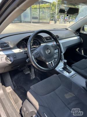 Black Volkswagen Passat 2007 in Vilnius, with an engine capacity of 2.00 L and mileage of 274 thousand km for 1000 €, photo 19 on AUTOMOTO.COM.LV