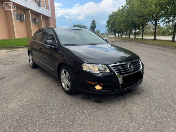 Black Volkswagen Passat 2007 in Siauliai, with an engine capacity of 1.90 L and mileage of 246 thousand km for 1550 €, photo 3 on AUTOMOTO.COM.LV