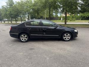 Melns Volkswagen Passat 2007 Šauļi, ar dzinēja tilpumu 1.90 L un nobraukumu 246 tūkst. km par 1550 €, foto 6 vietnē AUTOMOTO.COM.LV