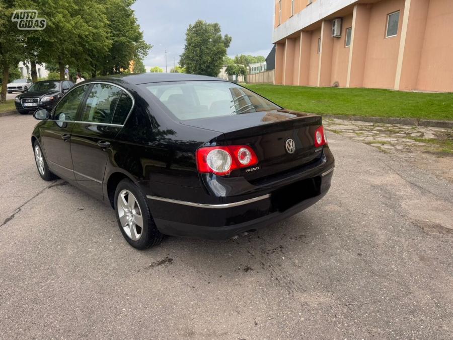 Melns Volkswagen Passat 2007 Šauļi, ar dzinēja tilpumu 1.90 L un nobraukumu 246 tūkst. km par 1550 €, foto 9 vietnē AUTOMOTO.COM.LV