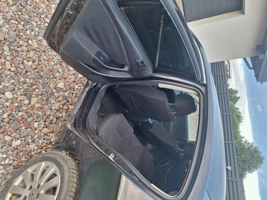 Black Volkswagen Passat 2007 in Kretinga, with an engine capacity of 1.97 L and mileage of 362 thousand km for 1700 €, photo 6 on AUTOMOTO.COM.LV