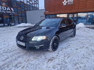Black Volkswagen Passat 2008 in Kaunas, with an engine capacity of 3.17 L and mileage of 209 thousand km for 3300 €, photo  on AUTOMOTO.COM.LV