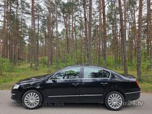 Black Volkswagen Passat 2008 in Tallinn, with an engine capacity of 2.00 L and mileage of 285 thousand km for 3990 €, photo 6 on AUTOMOTO.COM.LV