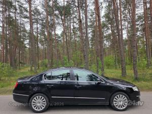 Black Volkswagen Passat 2008 in Tallinn, with an engine capacity of 2.00 L and mileage of 285 thousand km for 3990 €, photo 10 on AUTOMOTO.COM.LV