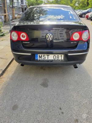 Black Volkswagen Passat 2008 in Vilnius, with an engine capacity of 3.17 L and mileage of 317 thousand km for 2000 €, photo 13 on AUTOMOTO.COM.LV