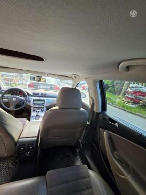 Black Volkswagen Passat 2008 in Vilnius, with an engine capacity of 3.17 L and mileage of 317 thousand km for 2000 €, photo 11 on AUTOMOTO.COM.LV