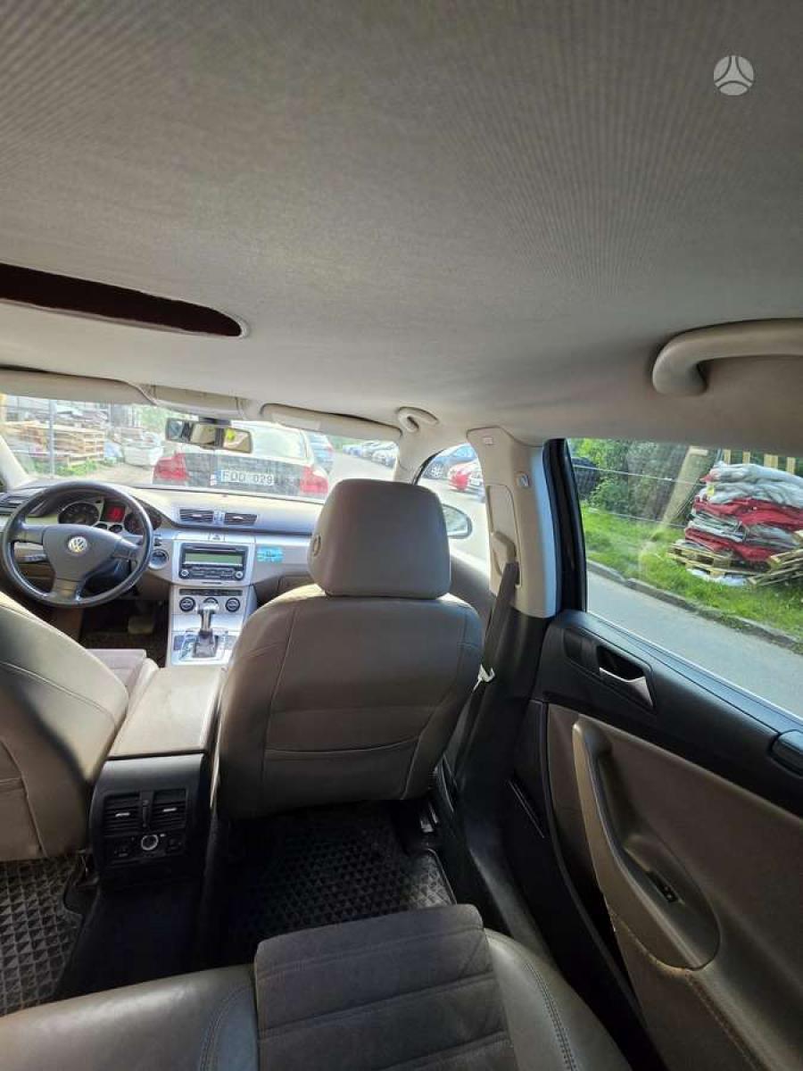 Black Volkswagen Passat 2008 in Vilnius, with an engine capacity of 3.17 L and mileage of 317 thousand km for 2000 €, photo 11 on AUTOMOTO.COM.LV