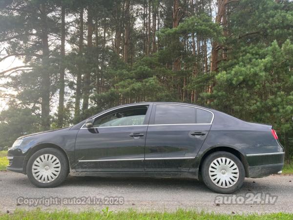 Black Volkswagen Passat 2008 in Tallinn, with an engine capacity of 1.80 L and mileage of 397 thousand km for 850 €, photo 4 on AUTOMOTO.COM.LV