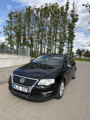 Black Volkswagen Passat 2008 in Kaunas, with an engine capacity of 1.97 L and mileage of 345 thousand km for 1150 €, photo 10 on AUTOMOTO.COM.LV