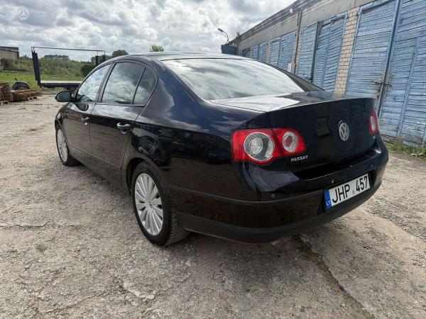 Melns Volkswagen Passat 2008 Kretinga, ar dzinēja tilpumu 1.90 L un nobraukumu 290 tūkst. km par 1450 €, foto 4 vietnē AUTOMOTO.COM.LV